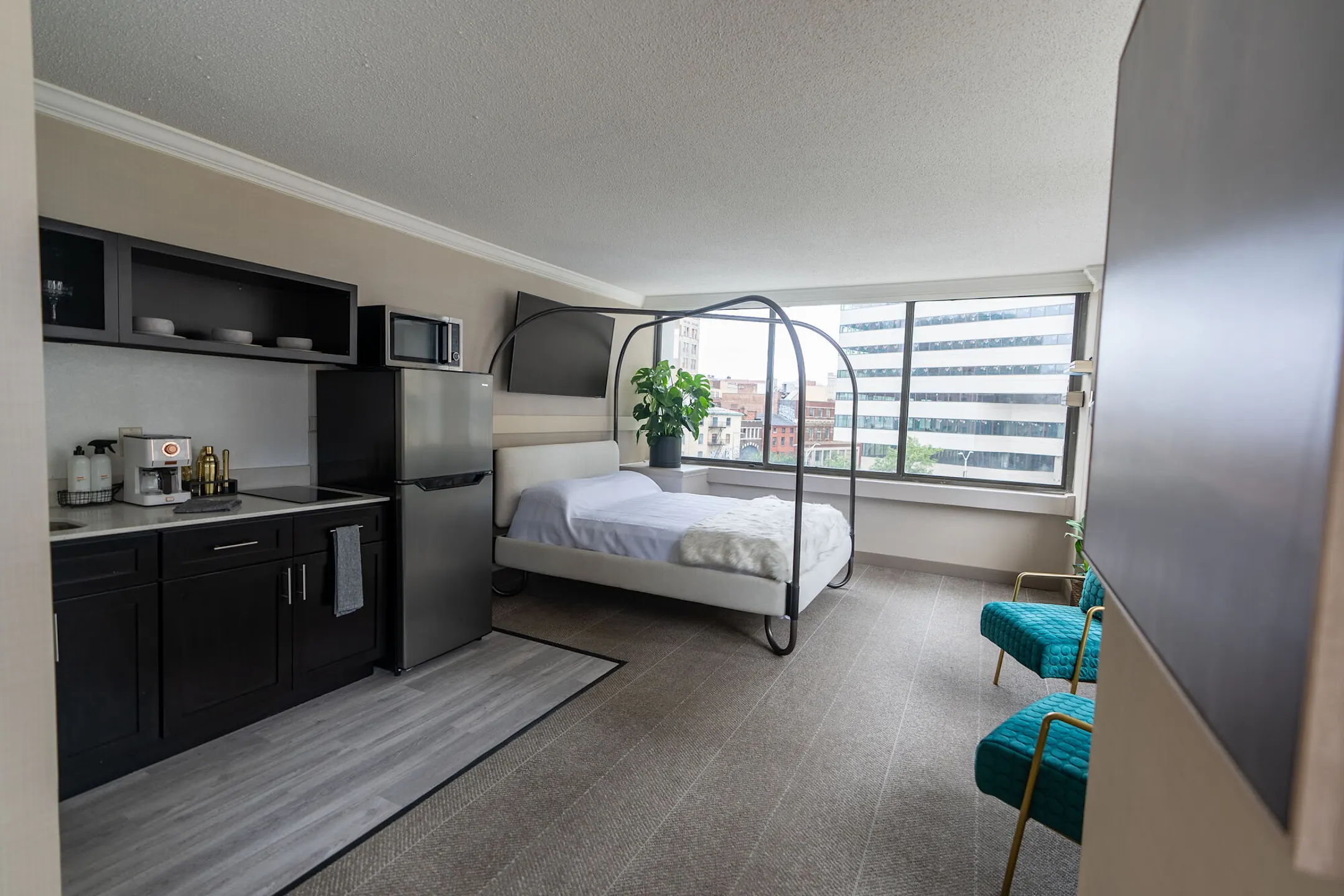 Vivo Living Baltimore 101 W Fayette St Baltimore Md Apartments For Rent Rent
