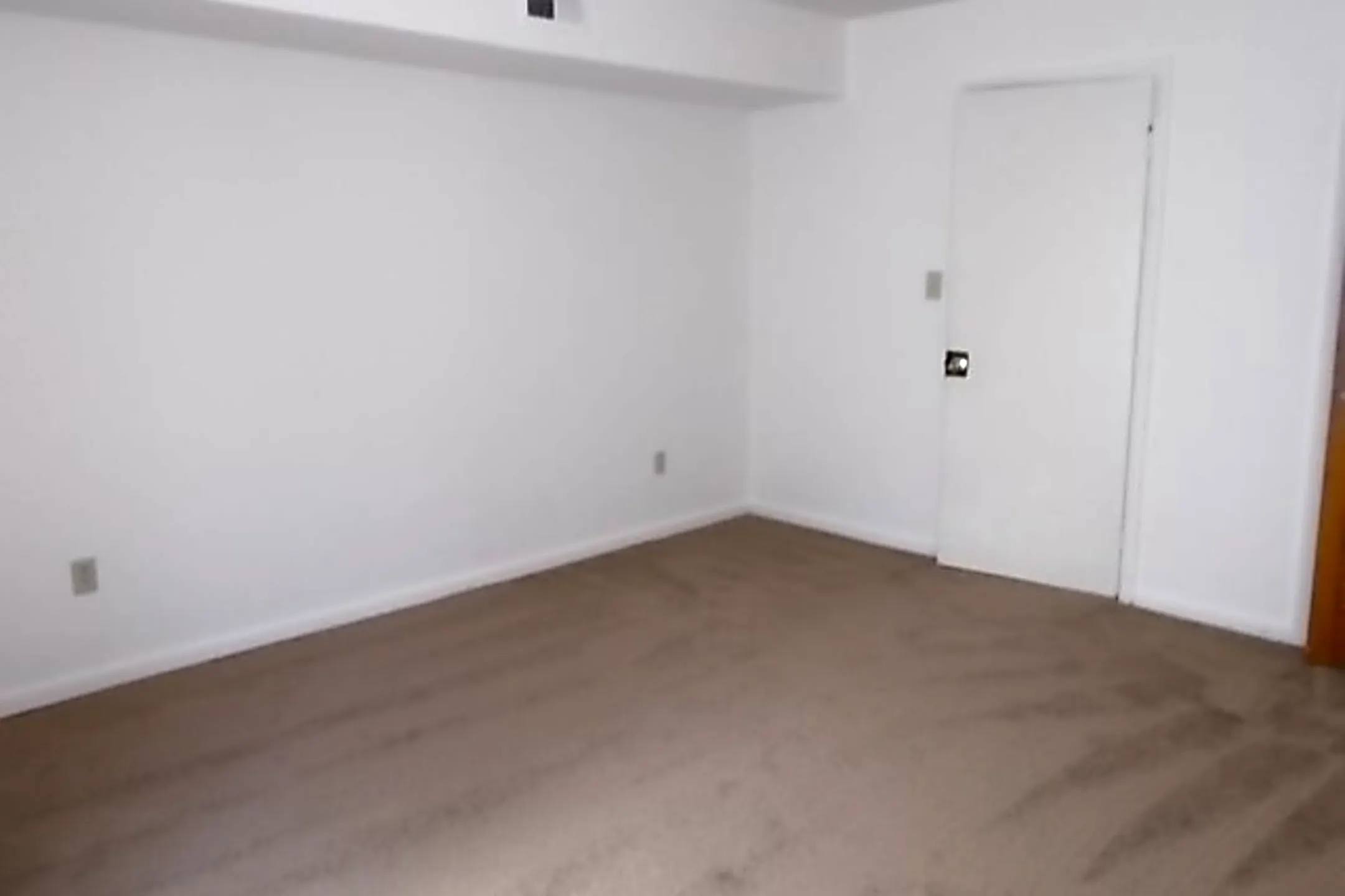 320 E Mercury Blvd 320 E Mercury Blvd Unit 17 Hampton Va Houses