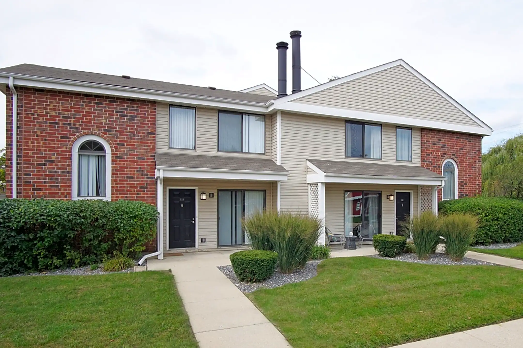 TGM McDowell Place - 1647 Westminster Dr | Naperville, IL Apartments ...